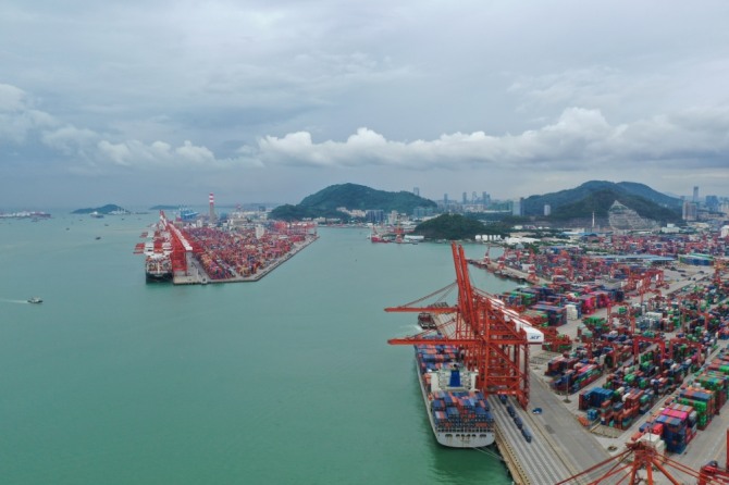 Shekou-Beijiao combined port service launched