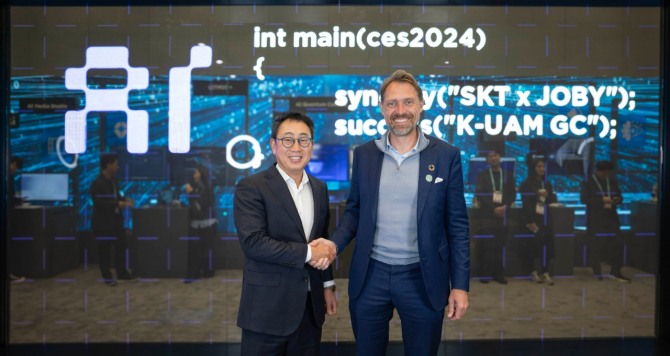 3년 연속 CES서 만난 SKT 유영상-조비 조벤 비버트, UAM 협력 강화 - 글로벌이코노믹