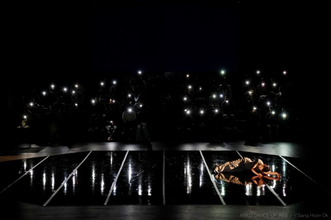 이해니 안무의 'Pan_Opticon: Unseen_Code', 보이지 않는 감시코드의 발레화 - 글로벌이코노믹